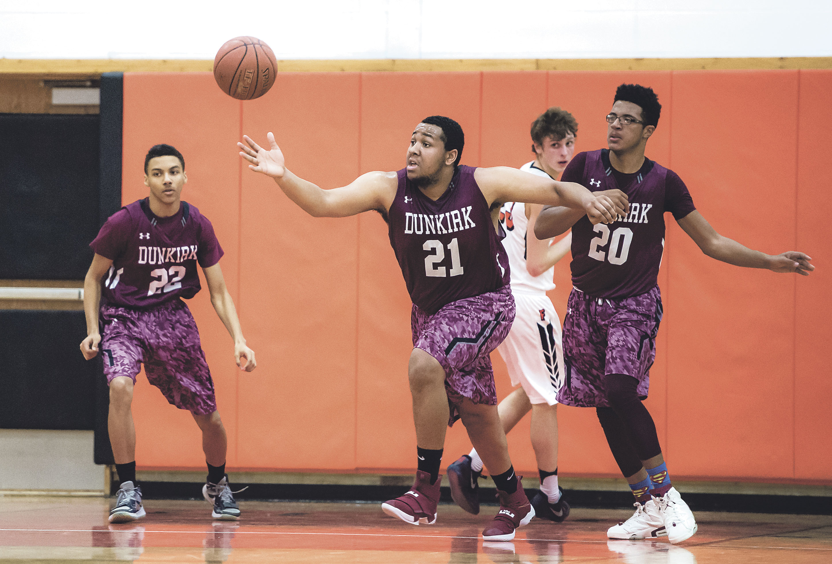 RIVALRY: Dunkirk tops Fredonia | News, Sports, Jobs - Observer Today
